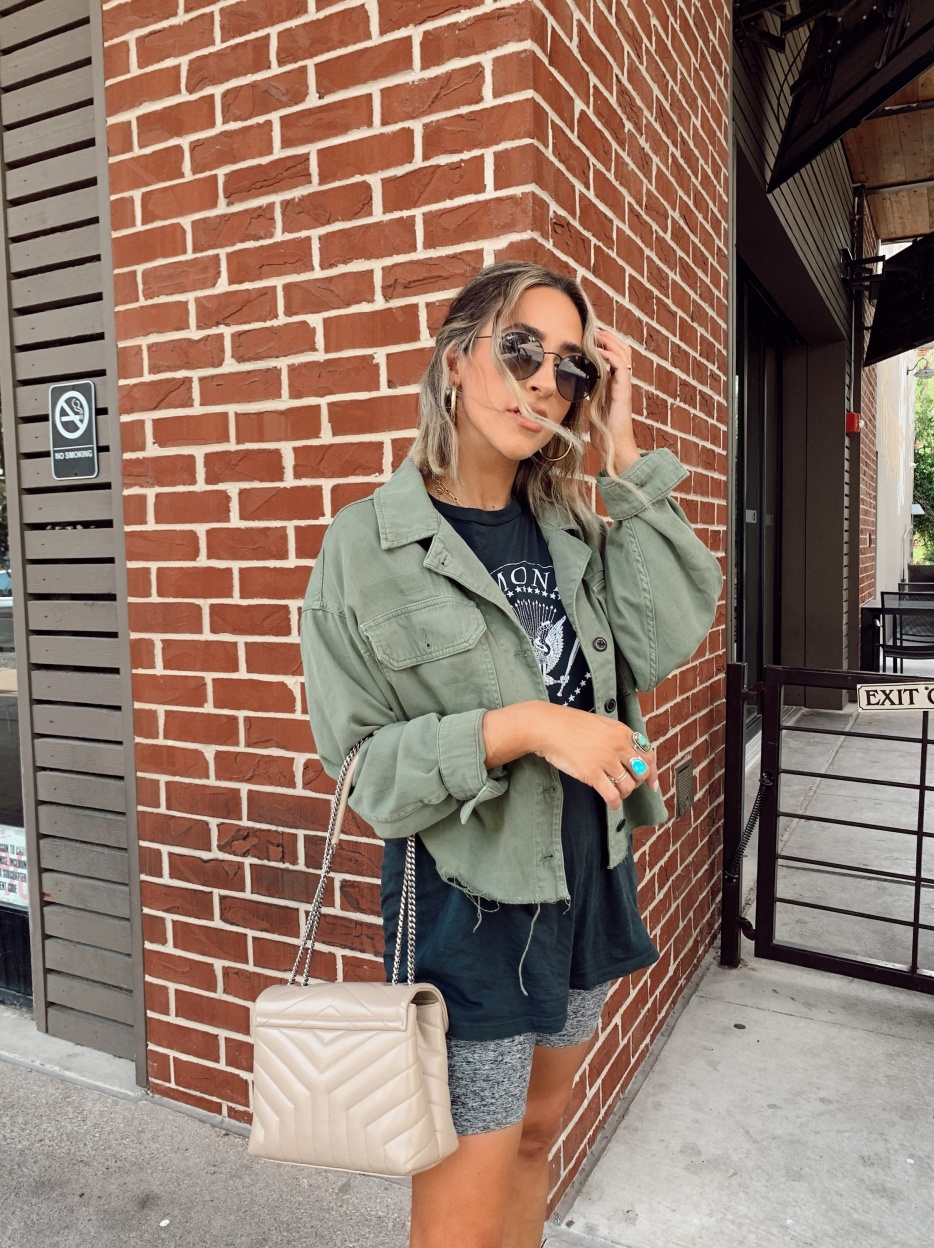 FAQ - Courtney Shields